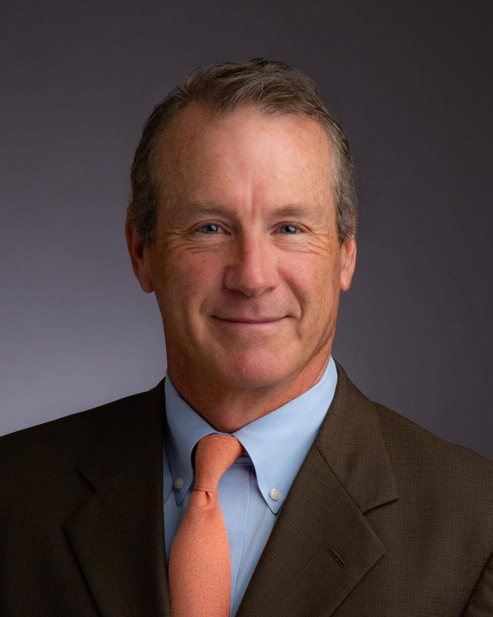 Headshots Gallery - Ewert Photo